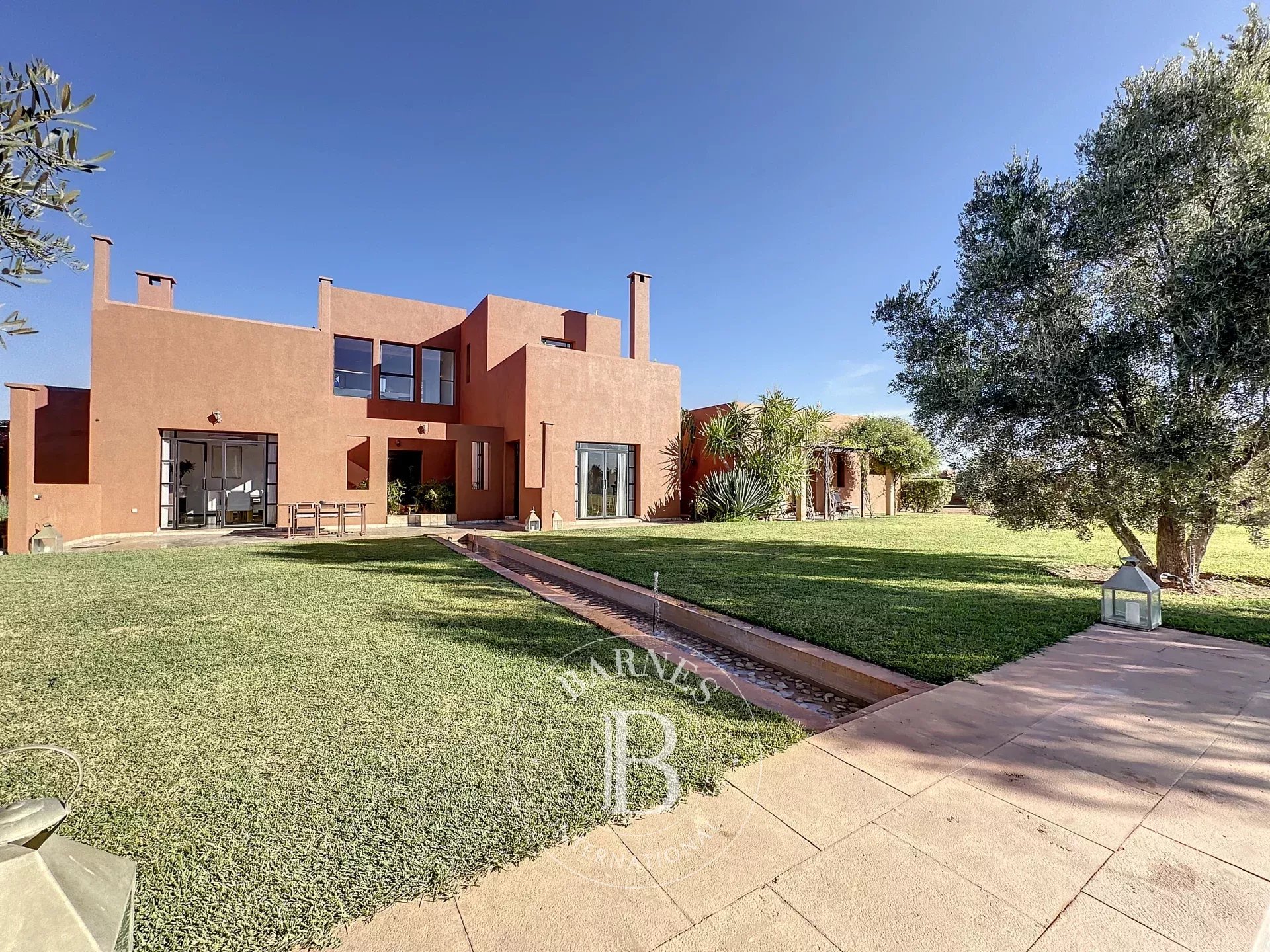 Contemporary house with VNA (Certificate of Non-Agricultural Use) on ...
